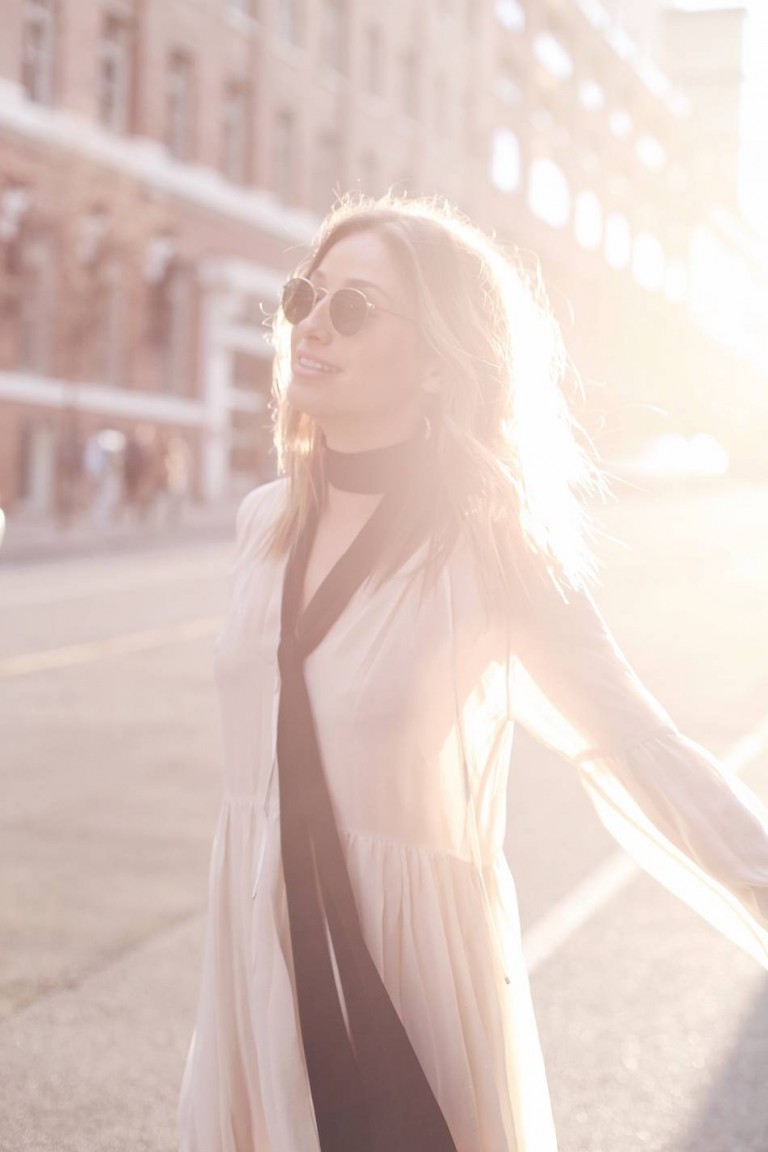 how to take a backlit photo | The August Diaries