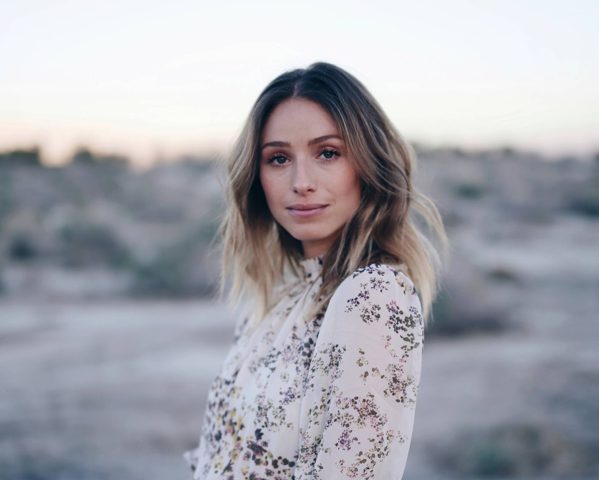 EVERDAY GLOWING MAKEUP | The August Diaries